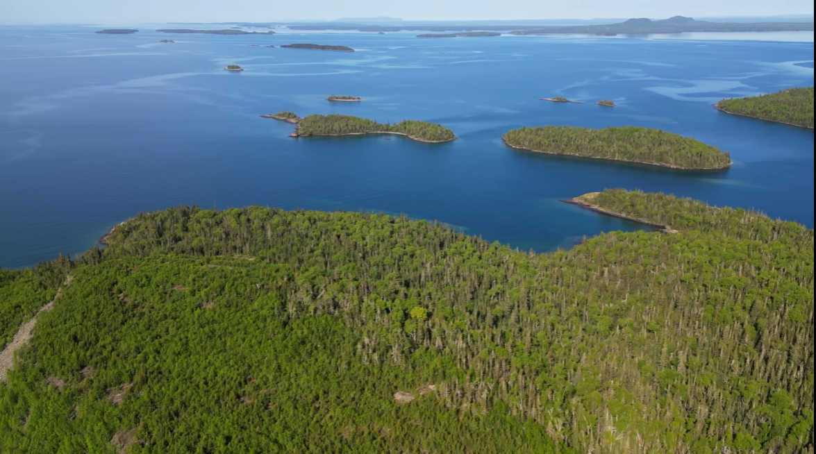 Lake Superior: Location, Size, History, Islands, Temperature, Wildlife ...