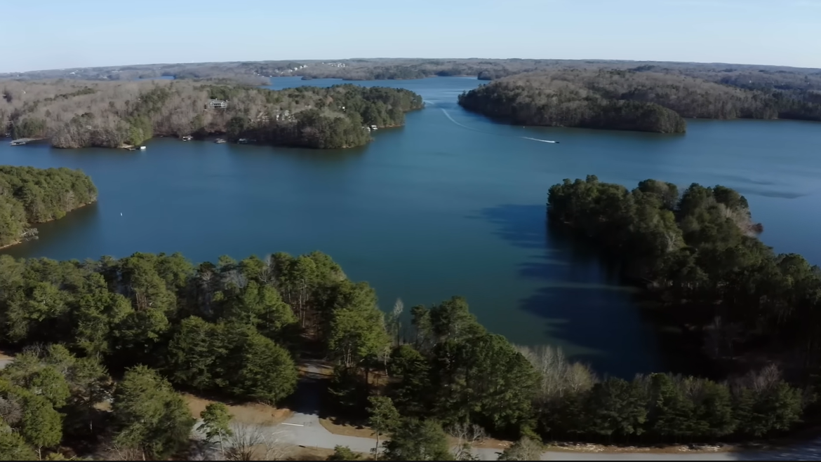 Lake Lanier: Location, Size, Recreational Activities, History, Islands ...